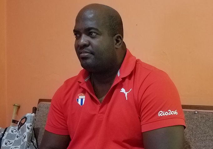 Michel Ford: “Nunca tuve un padrino que me bautizara para jugar con ...