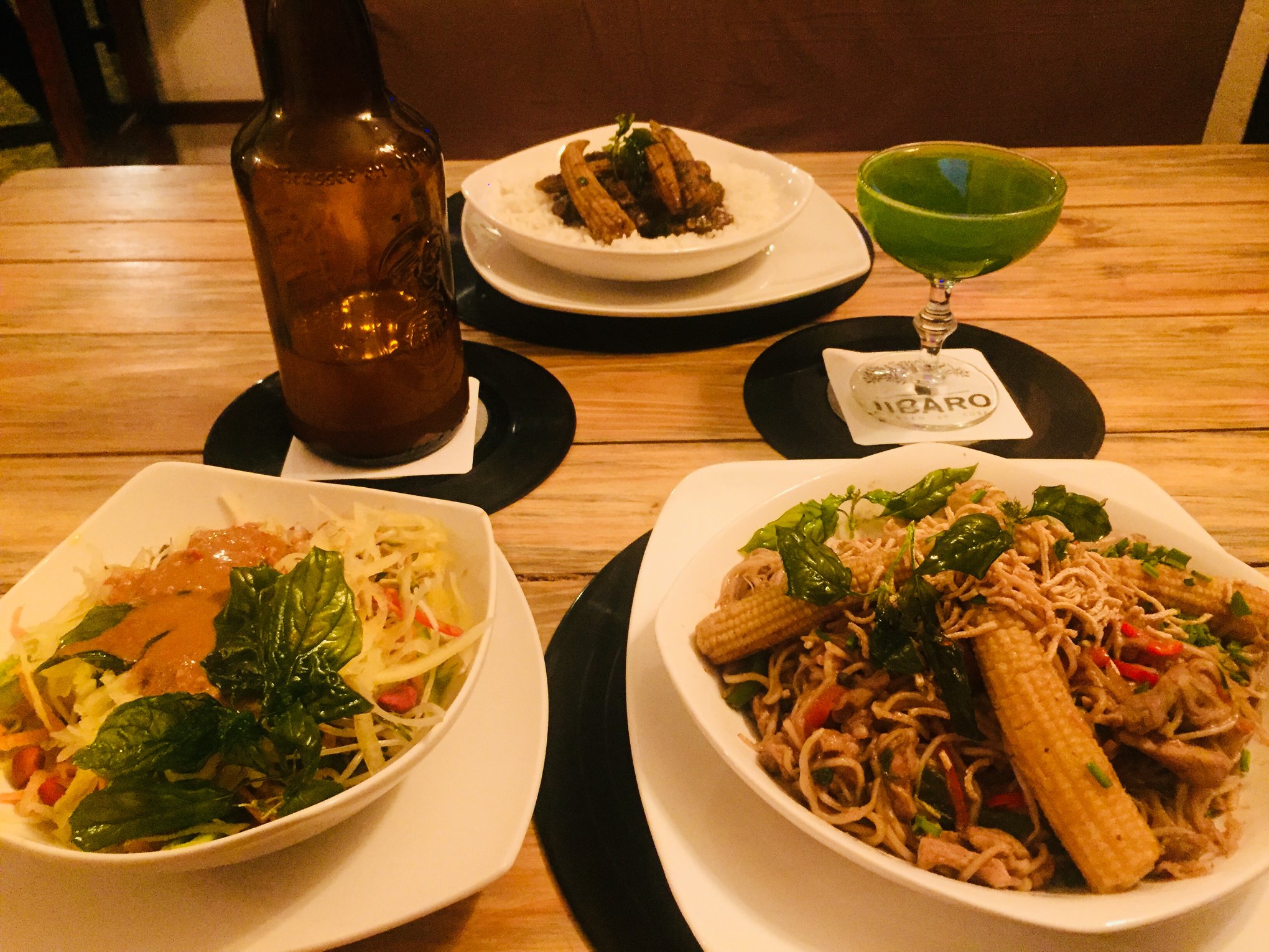 Dándote la luz: Los viernes de comida temática en Jibaro's - Cubalite