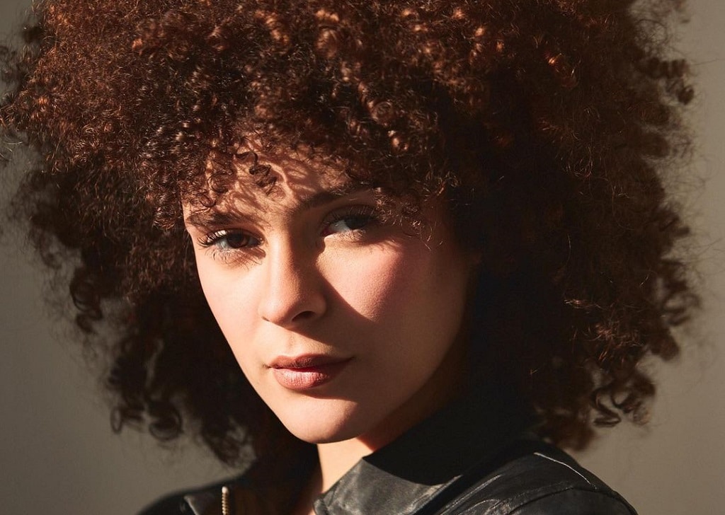 De Netflix al cine de EEUU: la historia de América, hija de Alexis ...