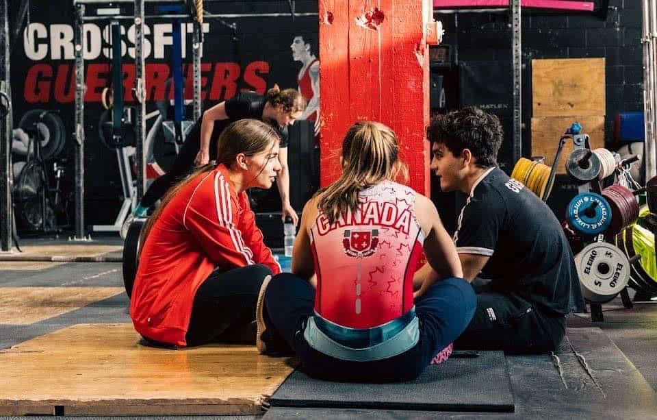 Destacado pesista cubano tiene 3 hijos que buscan la gloria por Canadá en su deporte - Cubalite