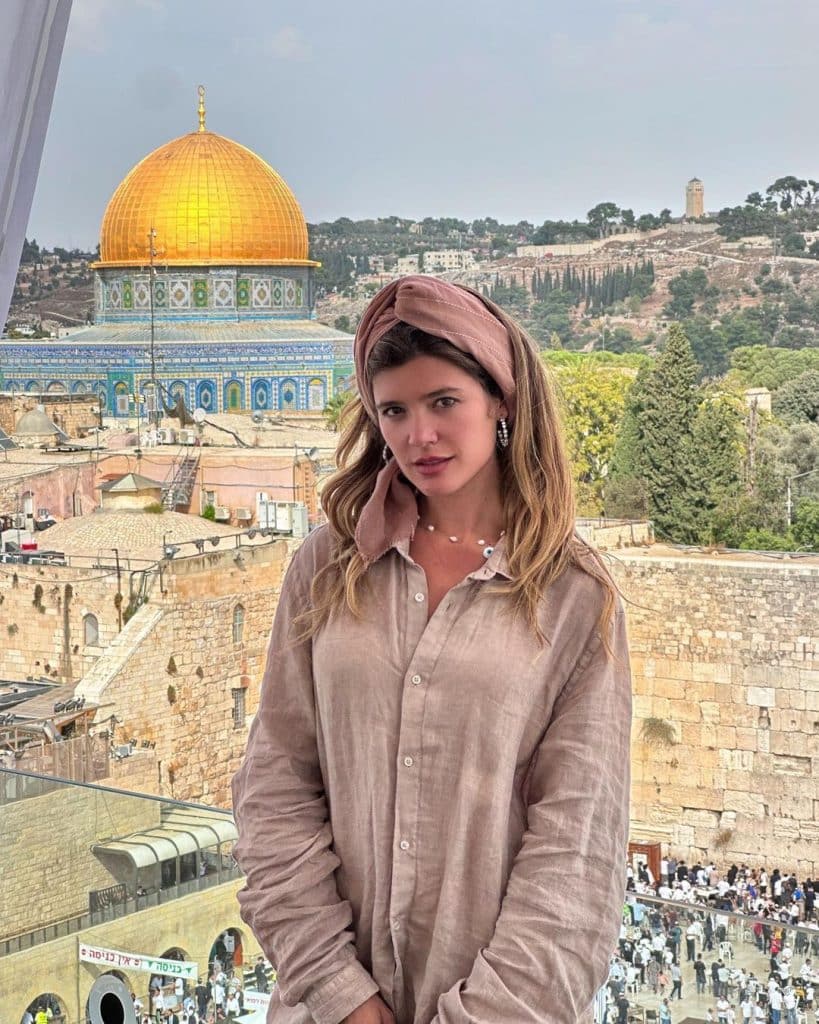 Actriz cubana atrapada en la guerra: "Estaban bombardeando y tuvimos que tirarnos en el piso ...