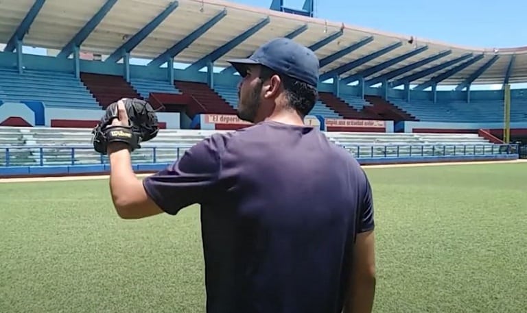 Regresa de México pitcher que tiró histórico 'no hit no run' y espera ...